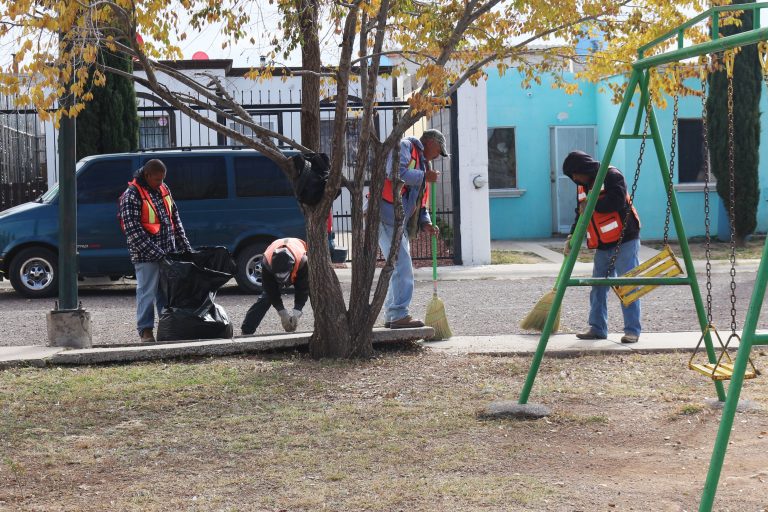 Limpieza y cuidado del parque - Parques Alegres I.A.P.