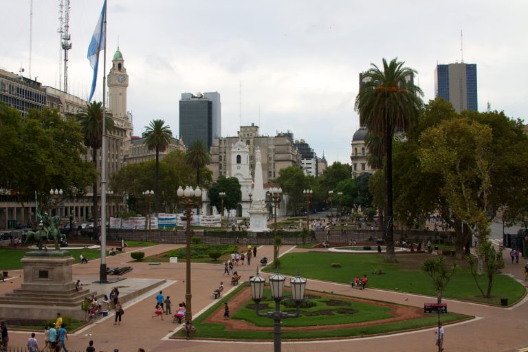 Definición de plaza o plazuela - Parques Alegres I.A.P.
