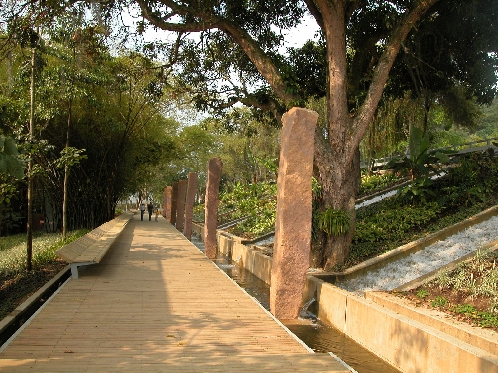 Conoce el parque del agua en Colombia - Parques Alegres I.A.P.